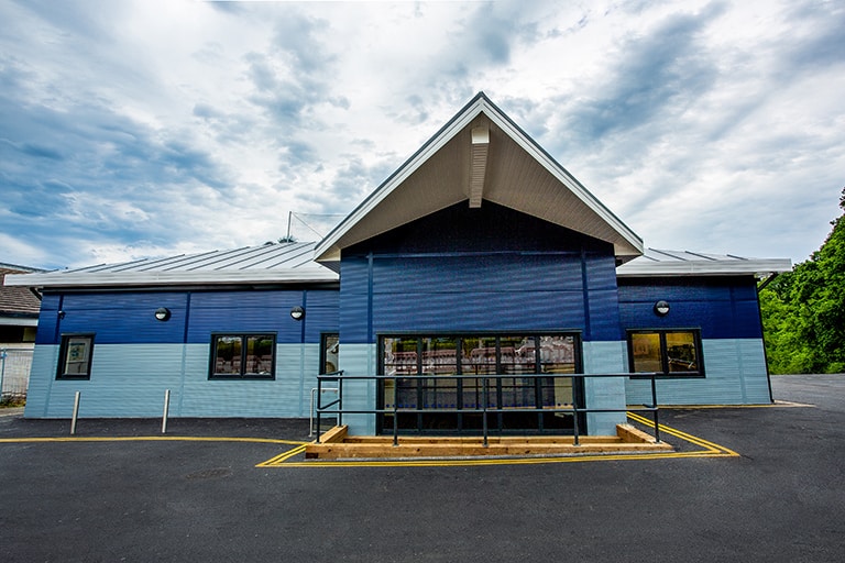 Conquest Hospital - Reds10